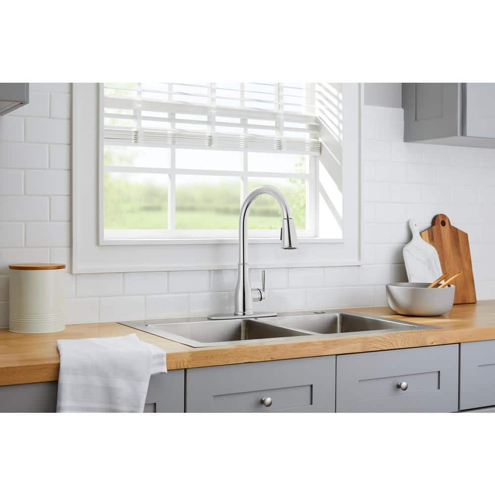 Halwin Single-Handle Pull Down Sprayer Kitchen Faucet in Chrome ...